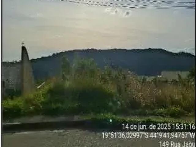 Terreno / Lote para Venda em Betim/MG Icaivera