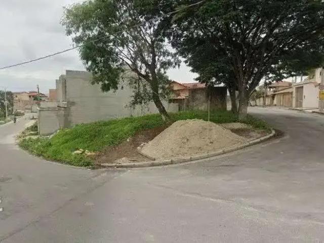 Terreno / Lote para Venda em Betim/MG Jardim Petrópolis