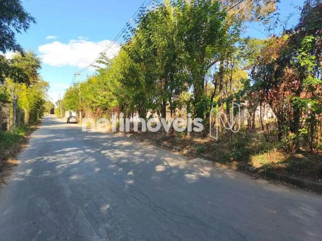 Terreno / Lote para Venda em Betim/MG Quintas do Godoy