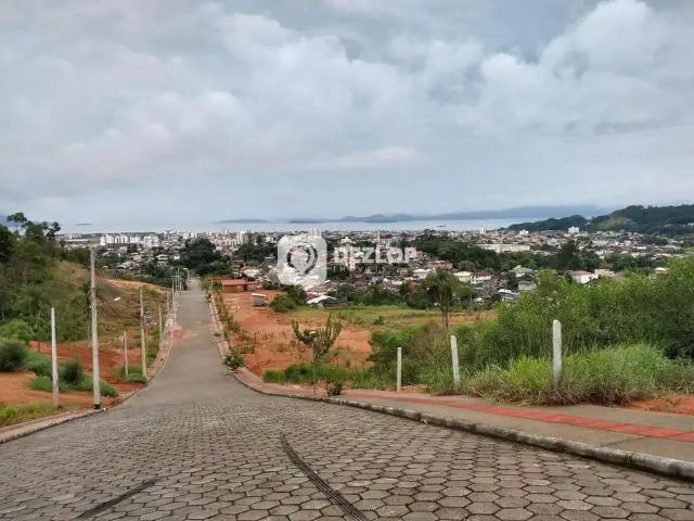 Terreno / Lote para Venda em Biguaçu/SC Fundos