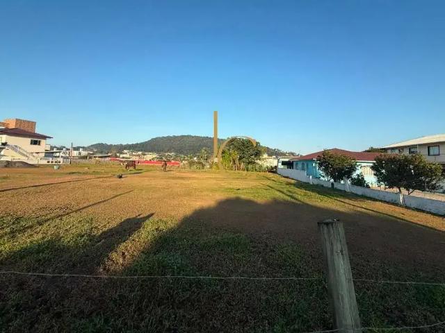 Terreno / Lote para Venda em Biguaçu/SC Fundos