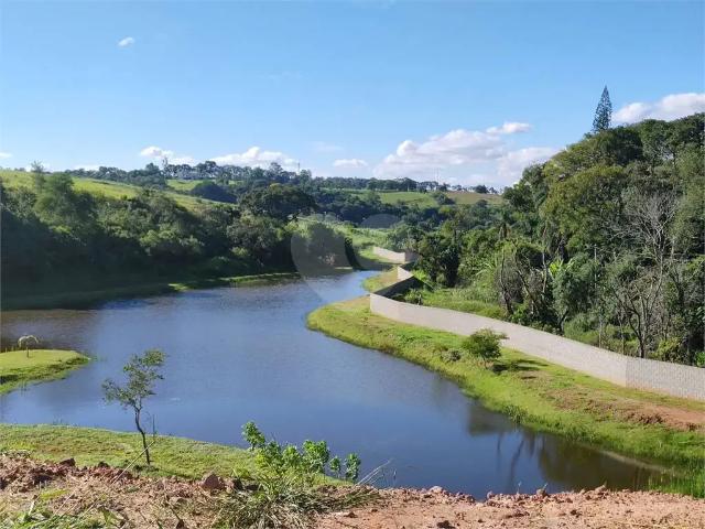Terreno / Lote para Venda em Bom Jesus dos Perdões/SP Centro