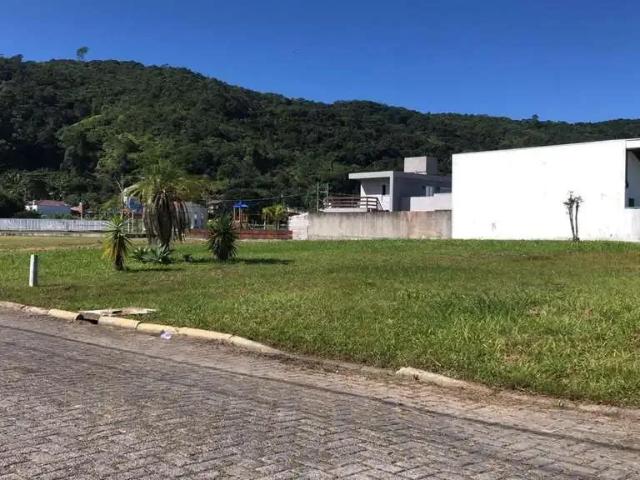 Terreno / Lote para Venda em Bombinhas/SC Zimbros