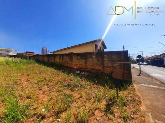 Terreno / Lote para Venda em Botucatu/SP Centro