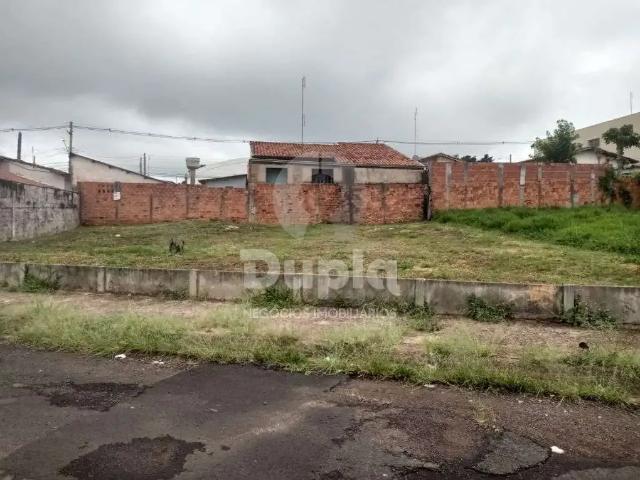 Terreno / Lote para Venda em Botucatu/SP Conjunto Residencial Frei Fidelis