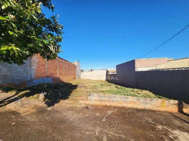 Terreno / Lote para Venda em Botucatu/SP Jardim Itamarati