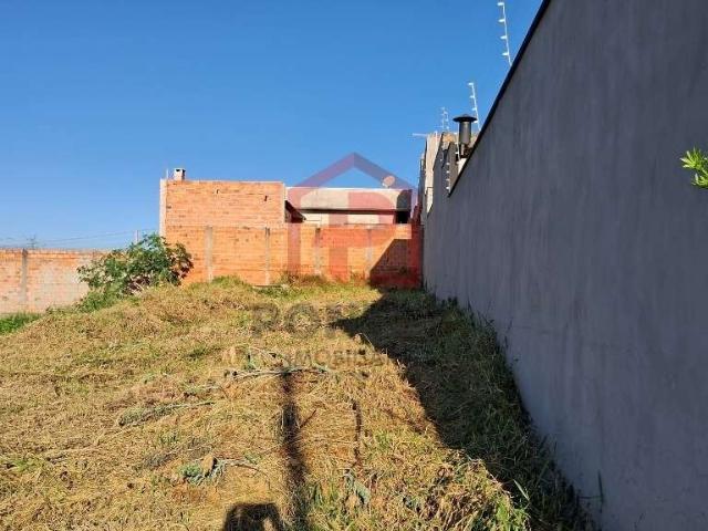 Terreno / Lote para Venda em Botucatu/SP Lívia II