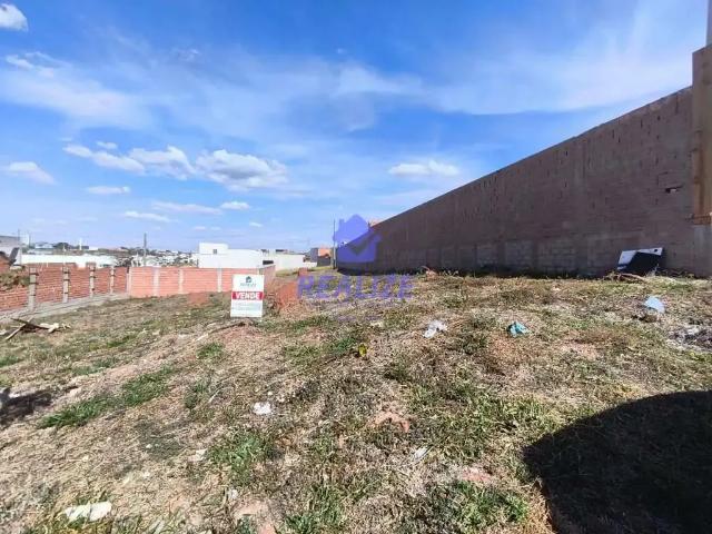 Terreno / Lote para Venda em Botucatu/SP Lívia