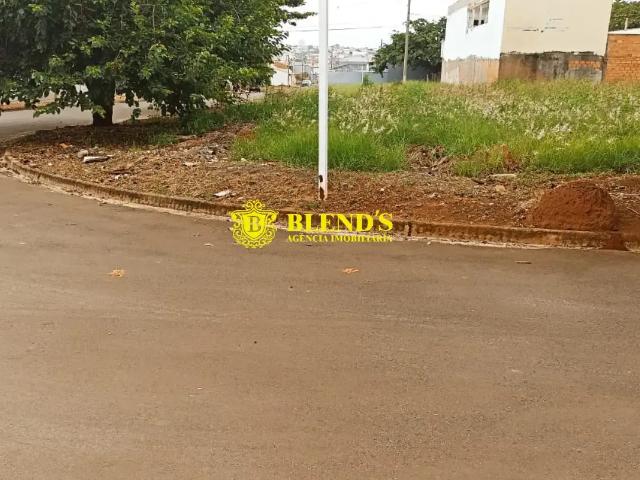 Terreno / Lote para Venda em Botucatu/SP Residencial Ouro Verde