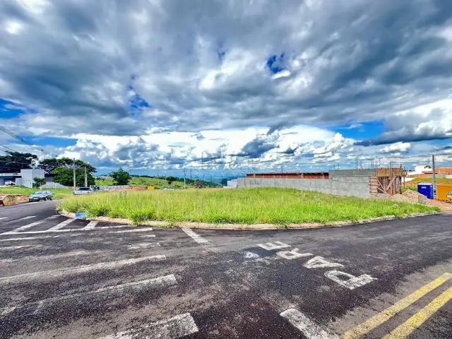 Terreno / Lote para Venda em Botucatu/SP Vila Eny