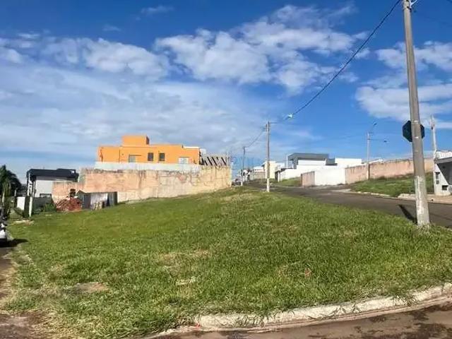 Terreno / Lote para Venda em Botucatu/SP Villas Paraíso