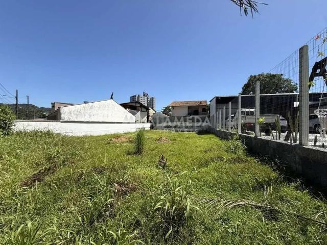 Terreno / Lote para Venda em Blumenau/SC Garcia