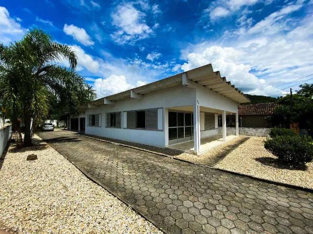 Terreno / Lote para Venda em Brusque/SC Santa Terezinha 3 Quartos