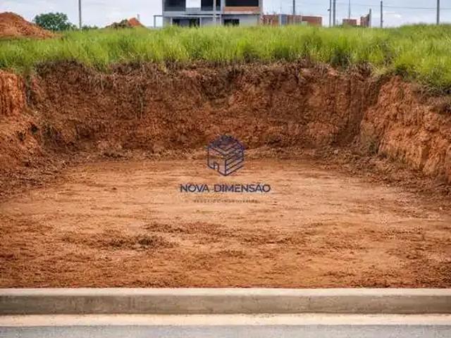 Terreno / Lote para Venda em Caçapava/SP Borda da Mata