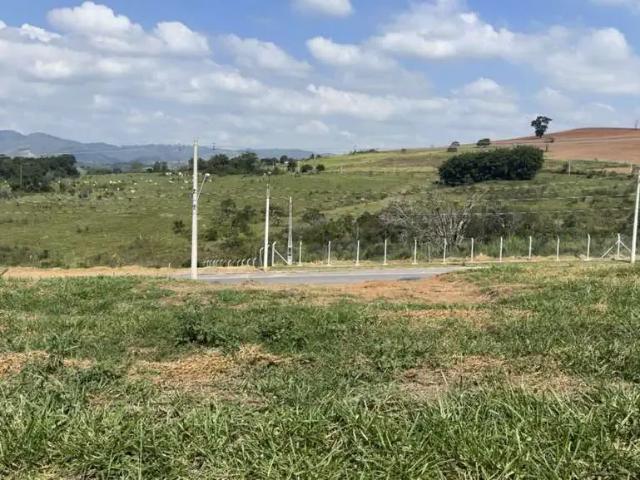 Terreno / Lote para Venda em Caçapava/SP Borda da Mata