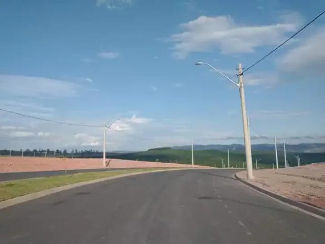 Terreno / Lote para Venda em Caçapava/SP Borda da Mata