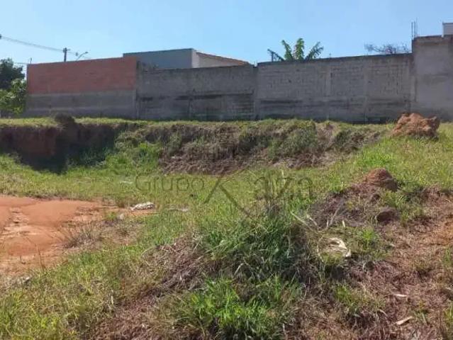 Terreno / Lote para Venda em Caçapava/SP Condomínio Residencial Jequitibá