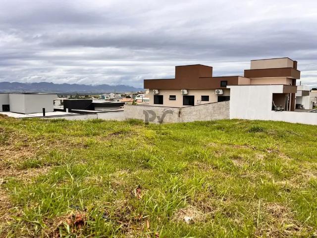 Terreno / Lote para Venda em Caçapava/SP Reserva do Vale