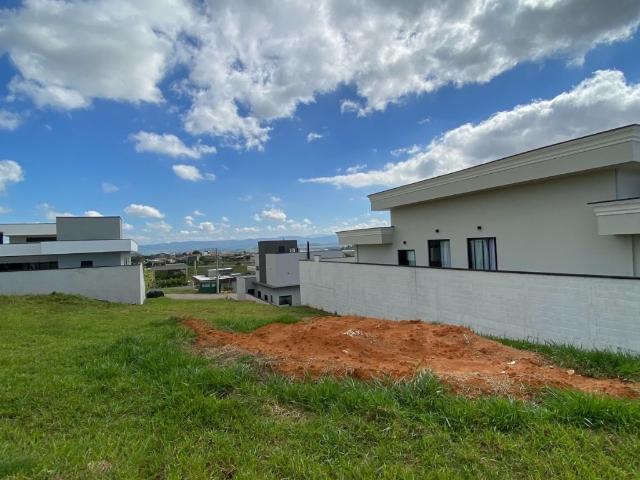 Terreno / Lote para Venda em Caçapava/SP Santa Mônica