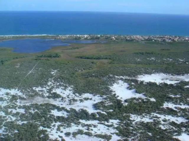 Terreno / Lote para Venda em Camaçari/BA Jauá