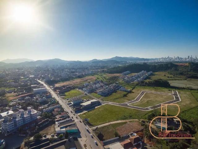 Terreno / Lote para Venda em Camboriú/SC Cedro