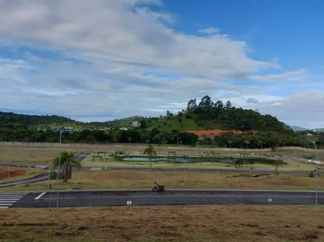 Terreno / Lote para Venda em Camboriú/SC Rio do Meio