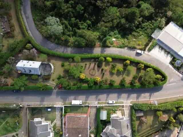 Terreno / Lote para Venda em Campos do Jordão/SP Vila Capivari