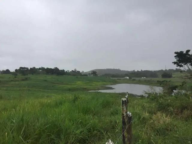 Terreno / Lote para Venda em Candeias/BA Nova Candeias