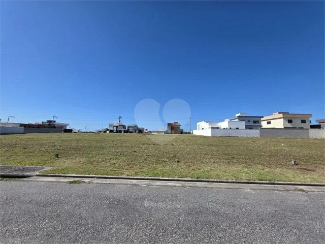 Terreno / Lote para Venda em Cabo Frio/RJ Ogiva