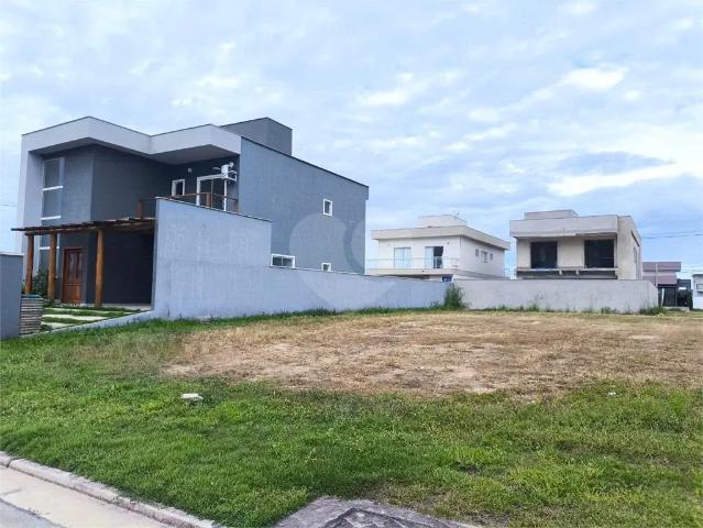 Terreno / Lote para Venda em Cabo Frio/RJ Ogiva