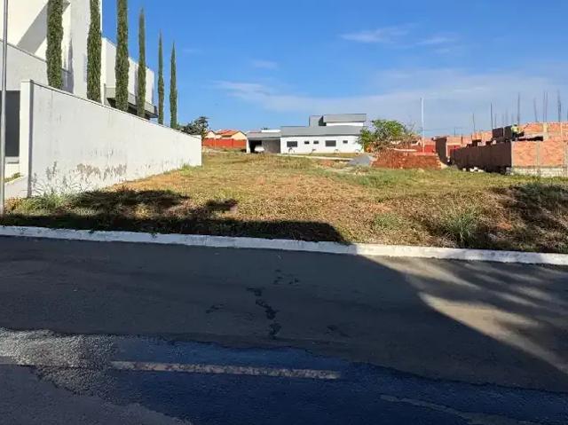 Terreno / Lote para Venda em Caldas Novas/GO Condomínio Del Fiori