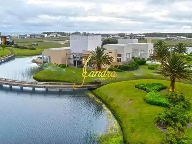 Terreno / Lote para Venda em Capão da Canoa/RS Centro