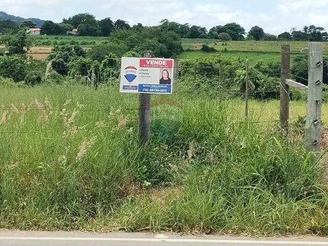 Terreno / Lote para Venda em Capela do Alto/SP Centro