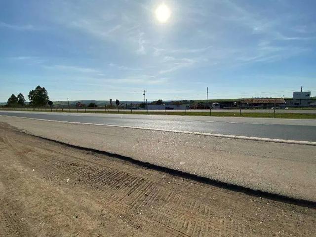 Terreno / Lote para Venda em Capivari/SP Caraça