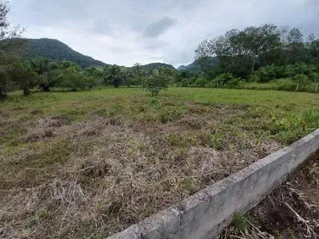 Terreno / Lote para Venda em Caraguatatuba/SP Capricórnio II