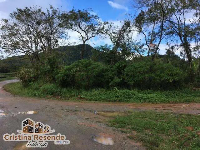 Terreno / Lote para Venda em Caraguatatuba/SP Getuba