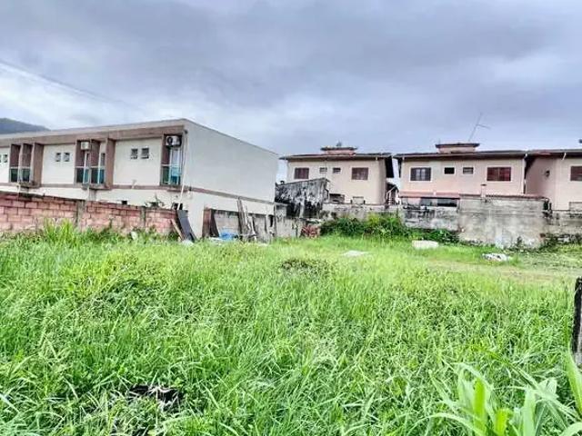 Terreno / Lote para Venda em Caraguatatuba/SP Massaguaçu