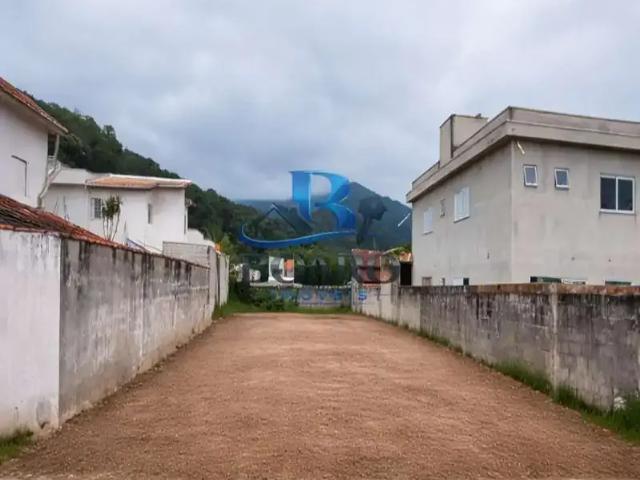 Terreno / Lote para Venda em Caraguatatuba/SP Massaguaçu