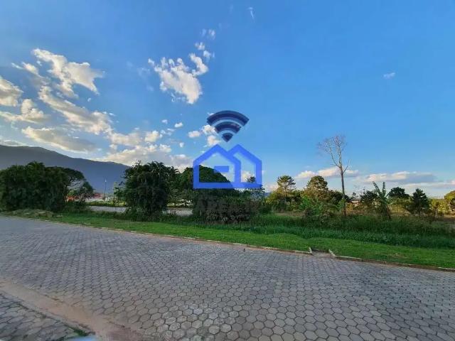Terreno / Lote para Venda em Caraguatatuba/SP Massaguaçu