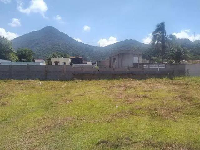 Terreno / Lote para Venda em Caraguatatuba/SP Massaguaçu