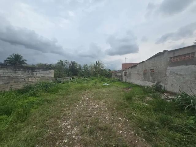 Terreno / Lote para Venda em Caraguatatuba/SP Pegorelli