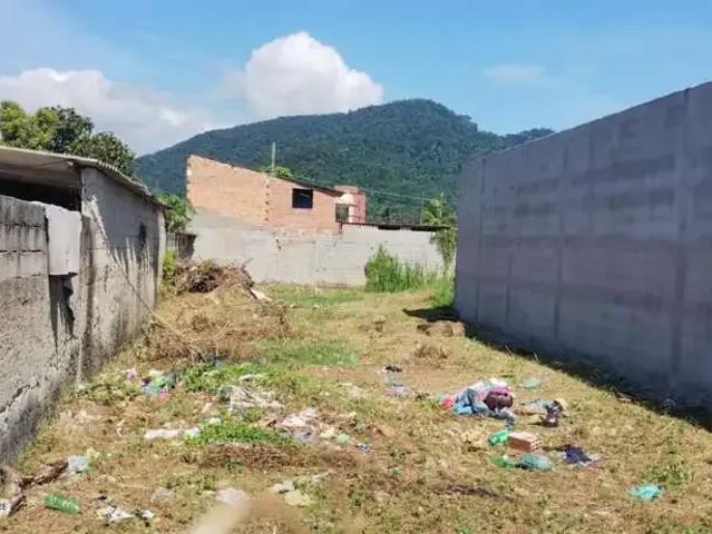 Terreno / Lote para Venda em Caraguatatuba/SP Pegorelli