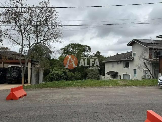 Terreno / Lote para Venda em Carapicuíba/SP Golf Gardens
