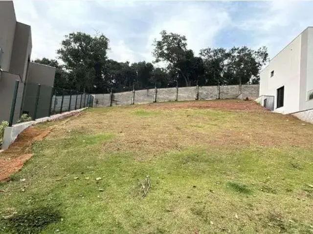 Terreno / Lote para Venda em Carapicuíba/SP Pousada dos Bandeirantes