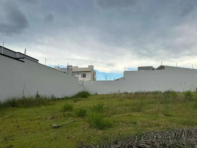 Terreno / Lote para Venda em Cascavel/PR Recanto Tropical