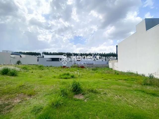 Terreno / Lote para Venda em Cascavel/PR Recanto Tropical