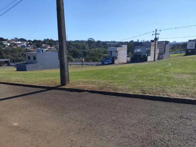 Terreno / Lote para Venda em Cascavel/PR Universitário
