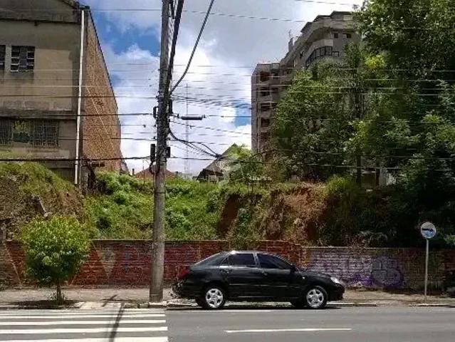 Terreno / Lote para Venda em Caxias do Sul/RS Centro