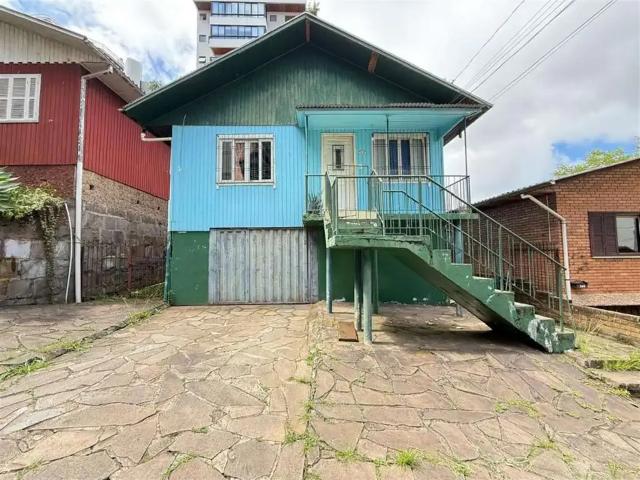 Terreno / Lote para Venda em Caxias do Sul/RS Madureira