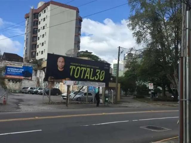 Terreno / Lote para Venda em Caxias do Sul/RS São Pelegrino